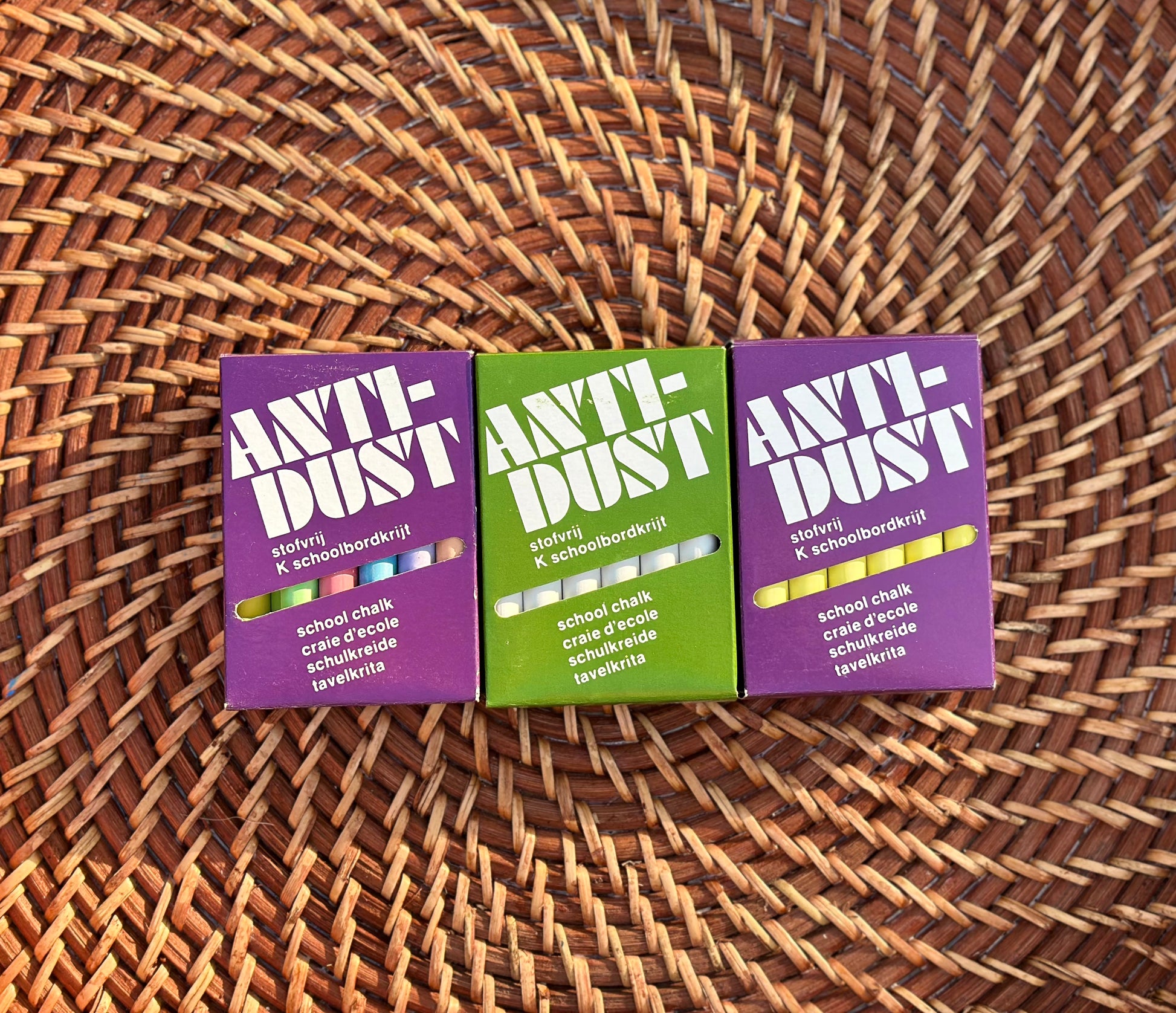 Chalk, Anti Dust Chalk in White, Yellow, Assorted - Alder & Alouette